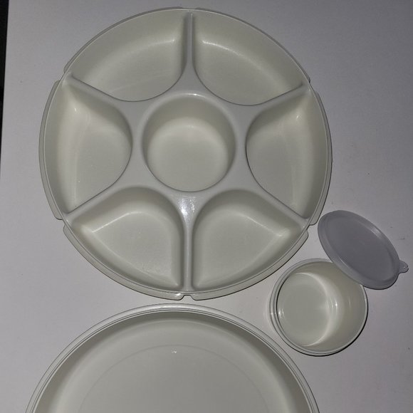 Tupperware | Kitchen | Vintage Tupperware Divided Serving Tray 4 ...